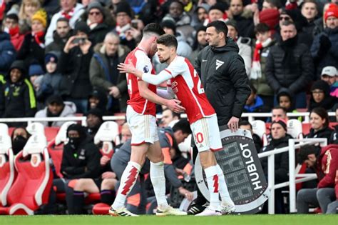 Arsenal Given Priority As Jorginho Considers Signing Contract
