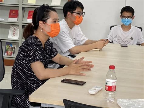Growthyiha丨“隔离不隔心”——酒店管理学院 老师慰问解除隔离学生