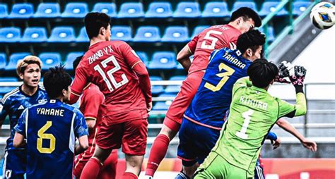 开门黑！u20亚洲杯中国队1 2不敌日本，4分钟丢两球，门将扑点