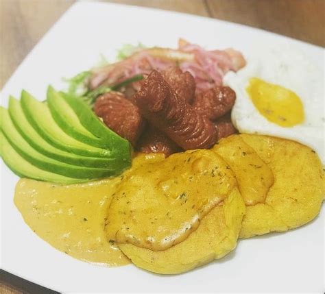 El Ambateño Llapingacho ¿o Yapingacho Sabor