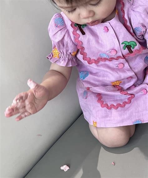 “ชมพู่ อารยา” จัดเค้กเมอร์เมดก้อนโตฉลองลูกสาว “น้องแอบิเกล” อายุ 11 เดือน