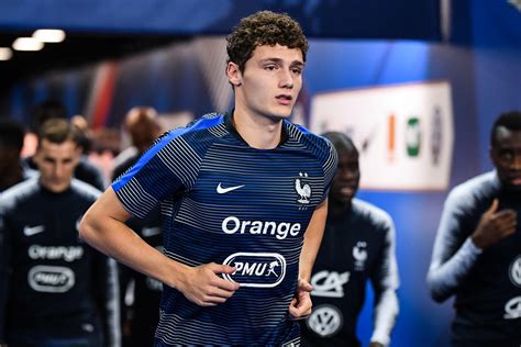 Mercato Mercato Le Barça prêt à tout pour Benjamin Pavard