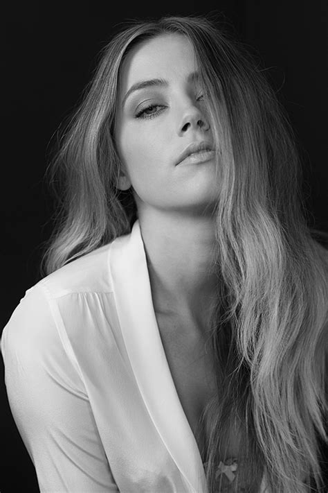艾梅柏·希尔德（amber Heard）美照欣赏！ 知乎