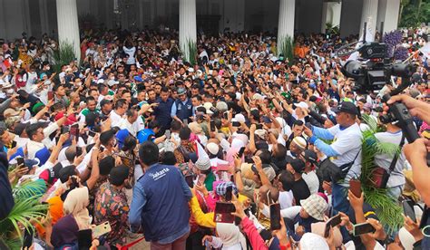 Pelepasan Hari Terakhir Anies Baswedan Disambut Ribuan Warga