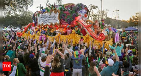 5 Shot Including Young Girl During Mardi Gras Parade Times Of India
