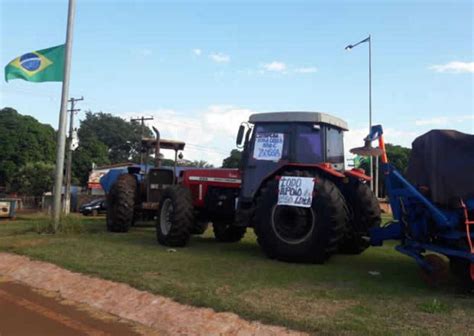 Indígenas Iniciam Manifesto Em Rodovia Entre Dourados E Itaporã Em