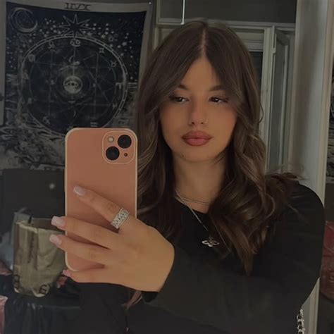 Federica Federica Voci • Threads Say More