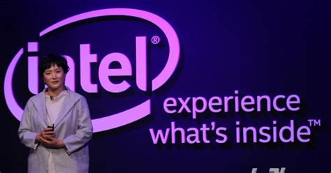 14nm 인텔 코어 6세대 제품군 설명하는 권명숙 인텔코리아 사장