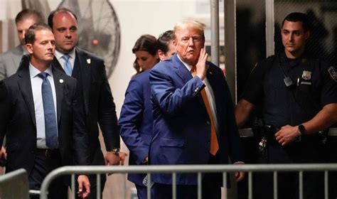 Donaldo Trumpo Teismas Liudijo Pornografinių Filmų žvaigždė Delfi