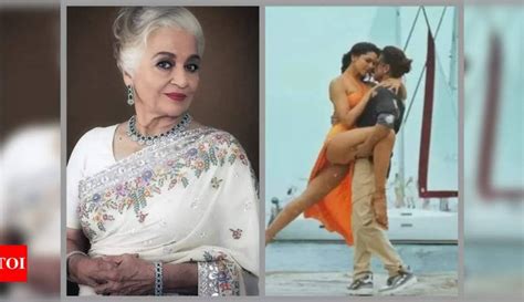 Asha Parekh Reacts To Trolls Calling For A Ban On Shah Rukh Khans