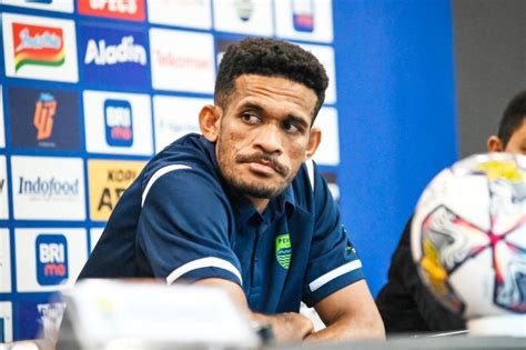 Pemain Timnas Kambuaya Starting Eleven Saat Persib Melawan Persis Solo Kalimantan Post