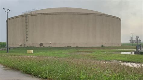 Why Are These City Water Tanks Leaking