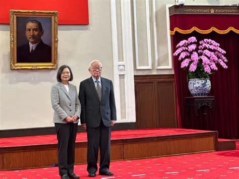 張忠謀六度代表出席apec 蔡總統交付四項任務