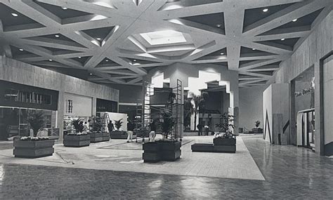 Paradise Valley Mall In Phoenix Through The Years