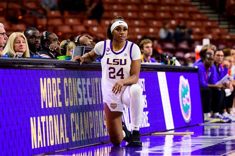 Angel Reese Graduates From Lsu And Emily Ward Earns Masters Degree Lsu