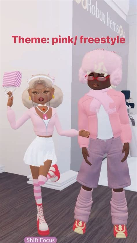 Dress To Impress En