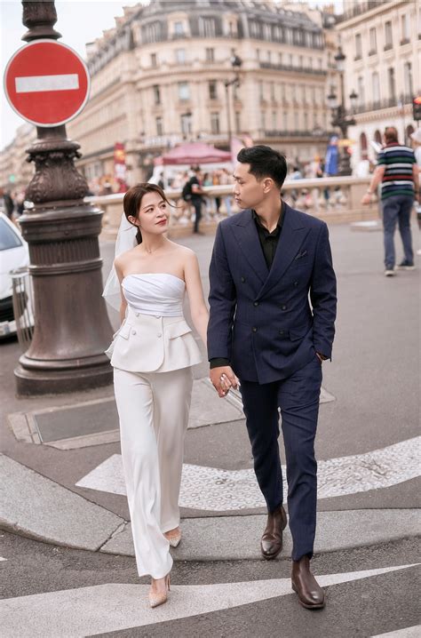 CHÚ RỂ GẦY NGƯỜI NÊN MẶC VEST CƯỚI MÀU GÌ THÌ PHÙ HỢP KIM BESPOKE
