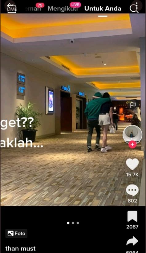 Usai Dikabarkan Bercerai Momen Kebersamaan Desta Dengan Gege Elisa