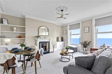 Short Term Vs Long Term Rentals Pros And Cons In The Uk Market