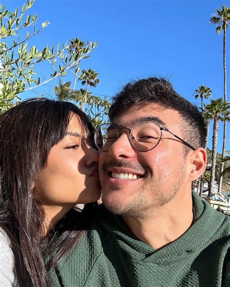 Gaya Pacarannya Gemes Banget Ini 7 Potret Aurelie Moeremans Dan Tyler