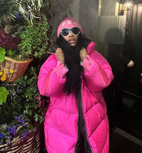 Nicki Minaj Cancels Show In Amsterdam After Arrest For Carrying Drugs
