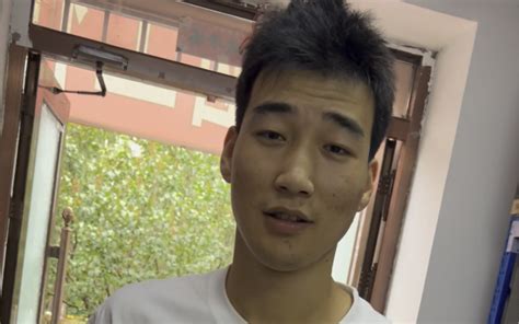 今天碰见一个猛禽显卡 你们见过吗这大哥说I7级比I7还高一级 小白DIY电脑 小白DIY电脑 哔哩哔哩视频