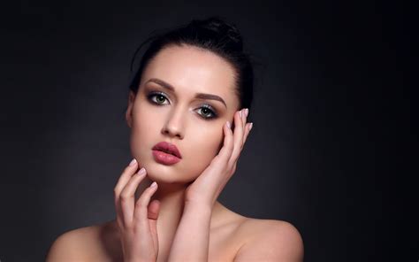 Best Eyeshadow For Green Eyes And Black Hair Wavy Haircut