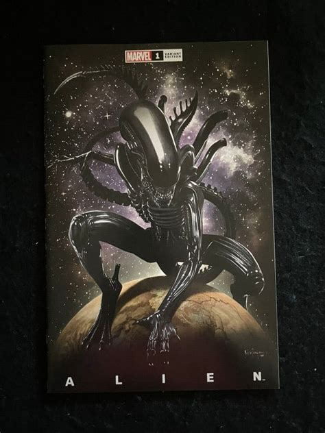 Alien 1 Mico Suayan Exclusive Trade Variant 2021 Marvel Comics