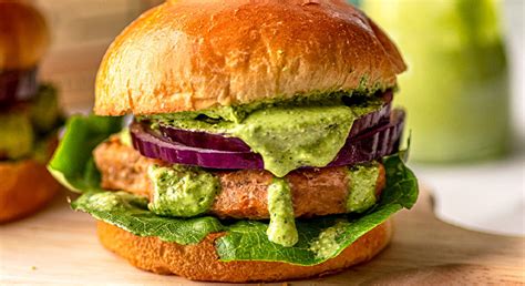 Bubba Burger Turkey Bubba Burger With Spinach Feta Sauce Bubba Recipes