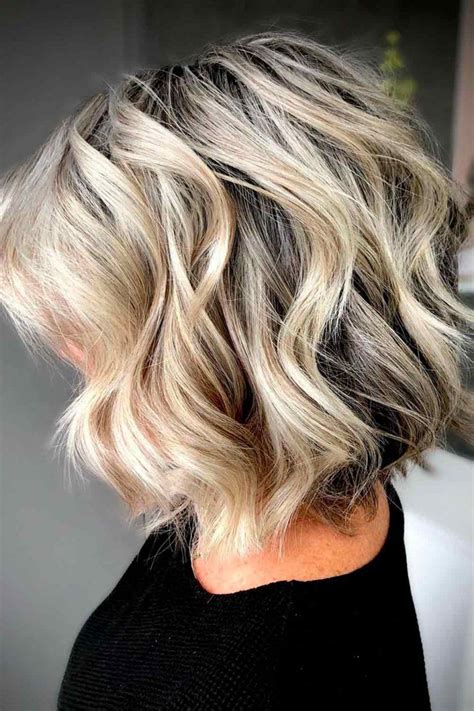Blonde Highlights Layered Bob Cut