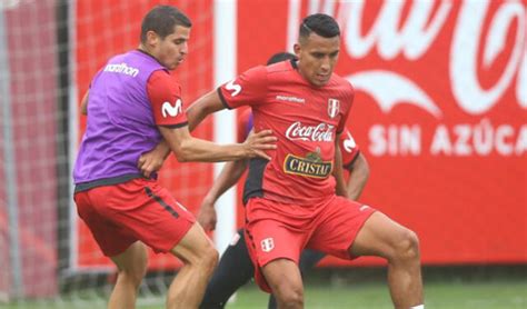 Perú Vs Chile Prensa Mapocha Recuerda Que Alex Valera Le Marcó En