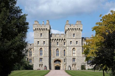 Visit Windsor before the royal wedding: See the carriage route Prince ...