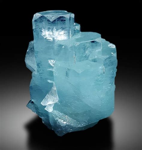 Blue • Aquamarine Minerals Aquamarine Crystal Minerals And Gemstones