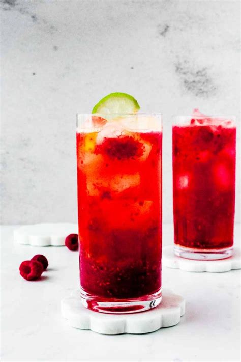 Raspberry Fizz Mocktail
