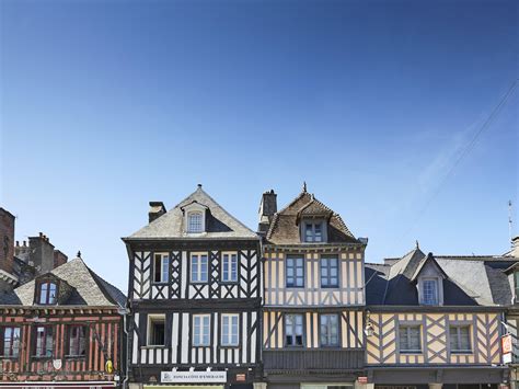 Dol de Bretagne La Cité Rayonnante Saint Malo Baie du Mont Saint