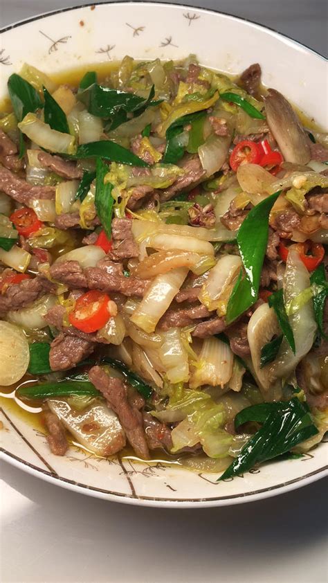【下饭神器又来了，试试这道白菜梗炒牛肉！！图片】魏佳辛下厨房