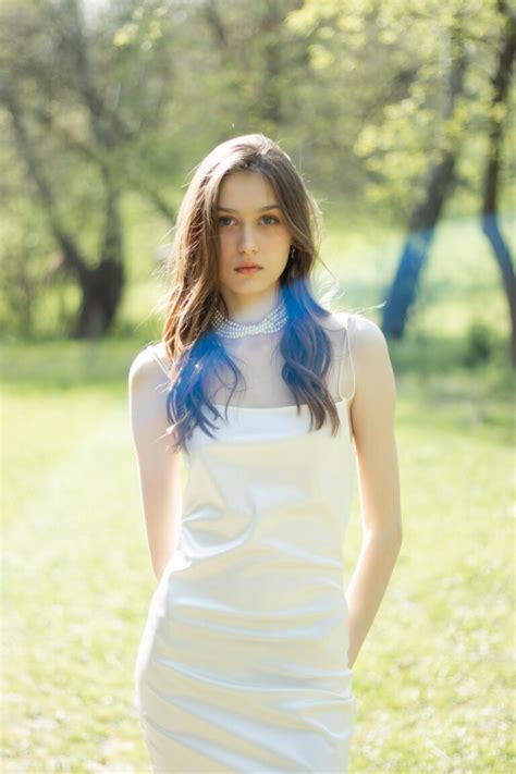 Vlada G ⋆ Модельна агенція Elite Models Ukraine