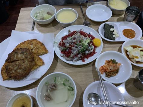[서울 종로 데이트] 광장시장 떡볶이 잡채 맛집 기철이네 광장시장 육회 빈대떡맛집 통큰누이네 육회빈대떡 네이버 블로그