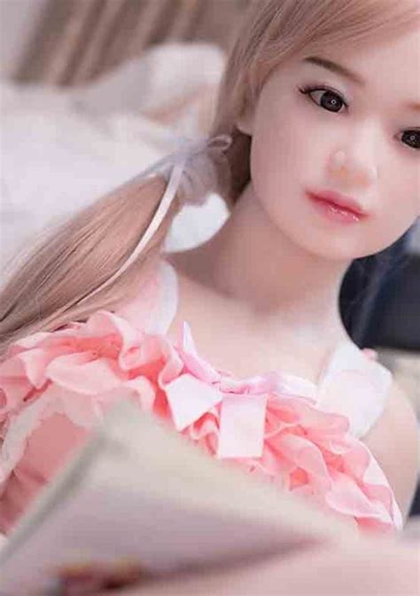 Ultra Realistic Full Size Love Doll Cute Flat Chested Young Sex Doll