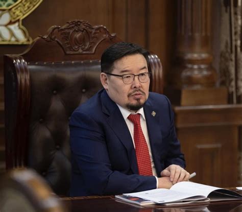 Vip76 Mn Төрийн албан хаагчийн ёс зүйн тухай хууль батлагдсанаар ёс зүйн хэм хэмжээнд өөрчлөлт