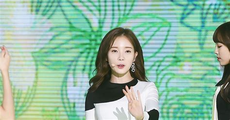 포토엔hd 에이프릴 채경 아련한 눈빛