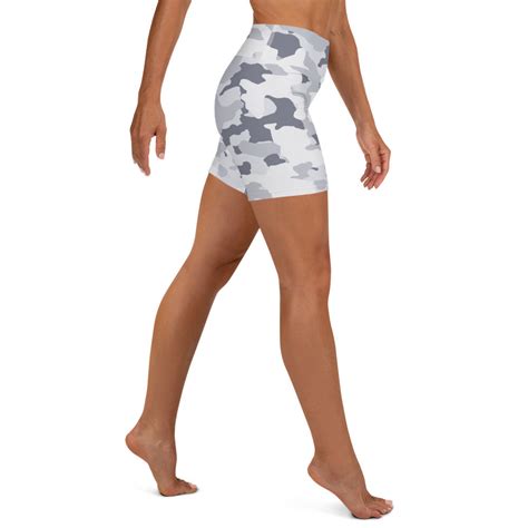 Yoga Shorts Latitude 18