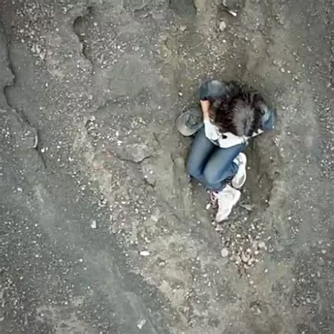 Brasileira Cai Em Trilha Na Indon Sia E Espera Por Resgate H Mais De Horas