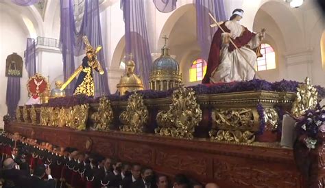 Procesión De Jesús Del Rescate Sale En Su Tradicional Cortejo De