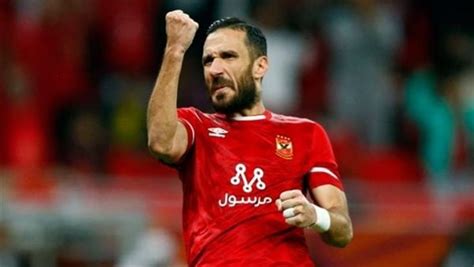 تقارير تونسية علي معلول يقرر الرحيل عن الأهلي هذا الصيف