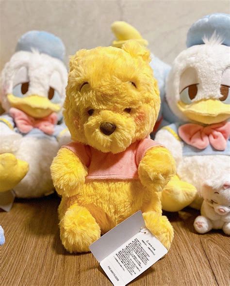 Winnie The Pooh 公仔 小熊維尼 眼瞓 Uto Uto 大公仔 日本迪士尼 Pooh Pooh 公仔 興趣及遊戲 玩具