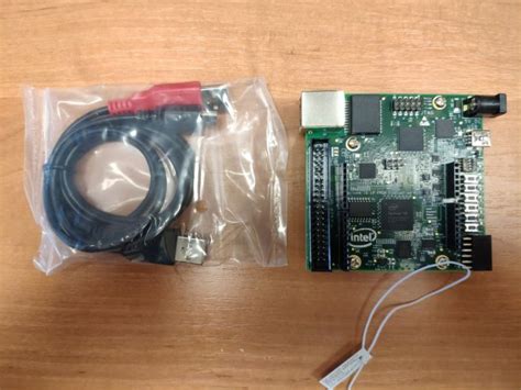 Продам Intel Cyclone 10 Lp Fpga Evaluation Kit Украина Продам