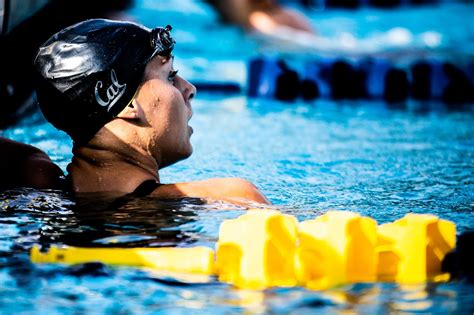 Cals Izzy Ivey Named Pac 12 Swimmer Of The Meet After Sweeping Individuals