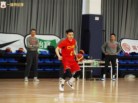 组图：中国男篮备战亚洲杯预选赛 杨瀚森抢镜 搜狐大视野 搜狐新闻