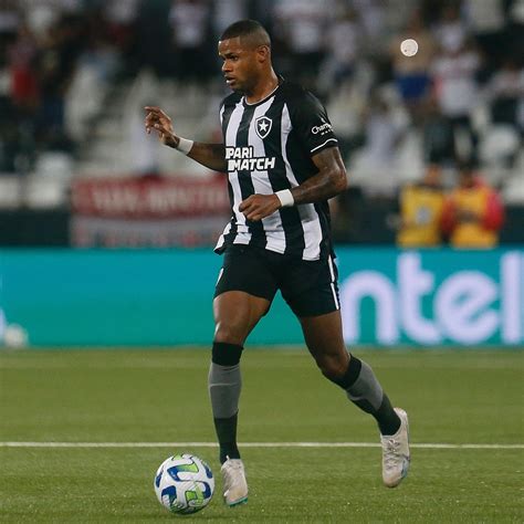 Grêmio Arma Chegada De Atacante Matador Do Botafogo